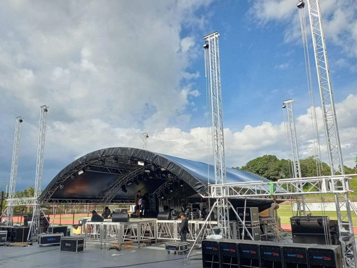 Arc Roof with Ground Support | Secure Event Stage Structure